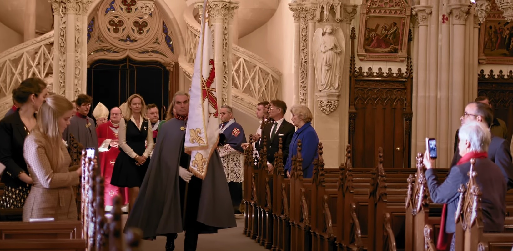 Investiture des nouveaux chevaliers de l'Ordre Sacré et Militaire ...